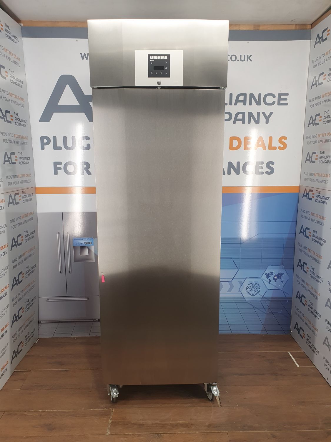 Liebherr Commercial Fridge GKPV6540 Freestanding Silver ProfiLine ...